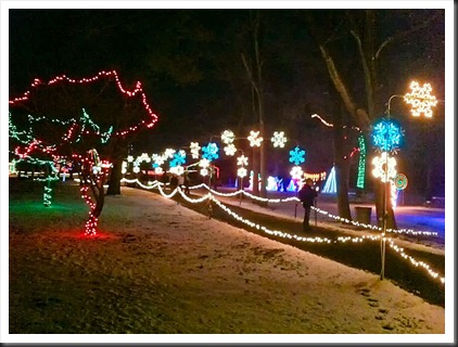 Bubba's Garage: Clear Brook Park– Walking in a Winter Wonderland Light Show